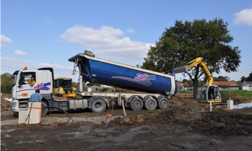 Transport de matériaux, location de camion avec chauffeur